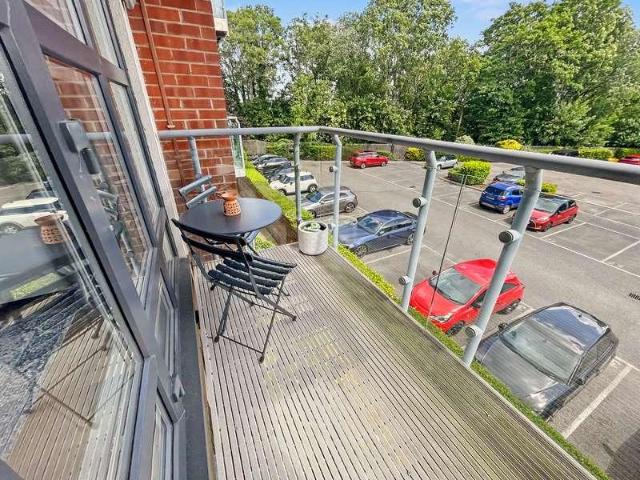 1 bed flat for sale