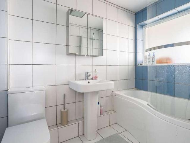1 bed flat for sale