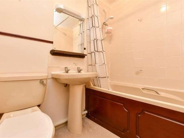 1 bed flat for sale