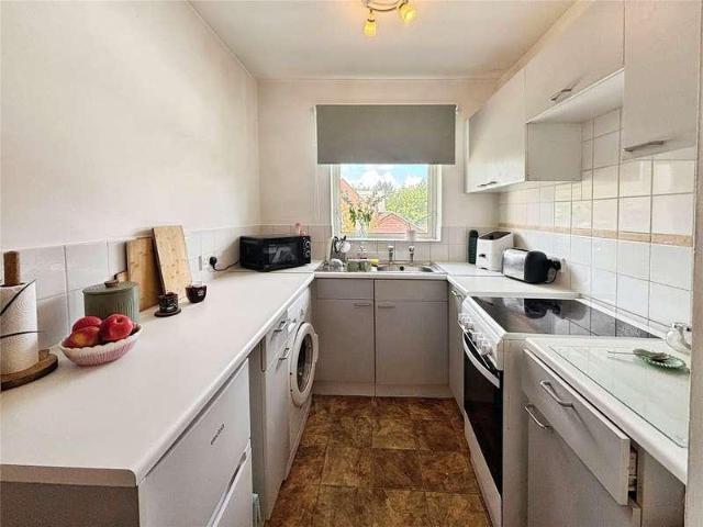 1 bed flat for sale