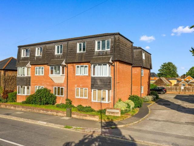 1 bed flat for sale