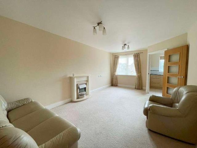 1 bed flat for sale
