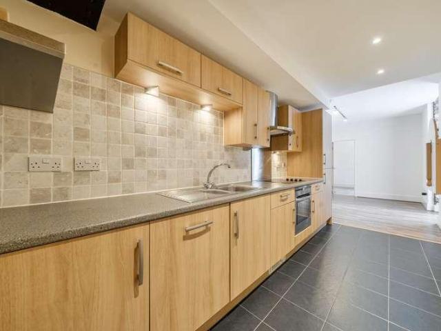 1 bed flat for sale