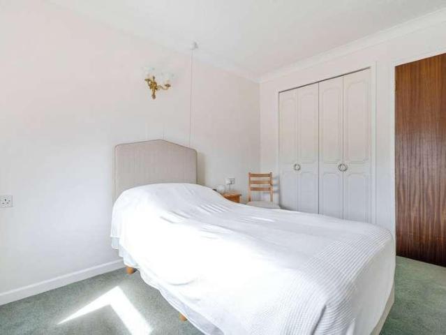 1 bed flat for sale
