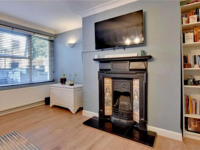 1 bed flat for sale