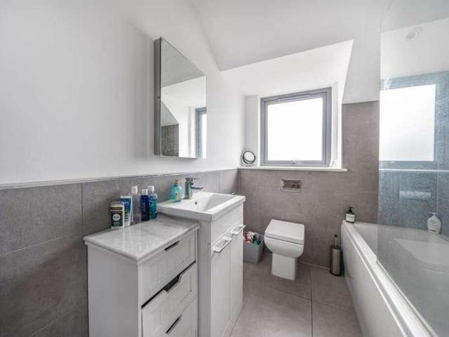 1 bed flat for sale