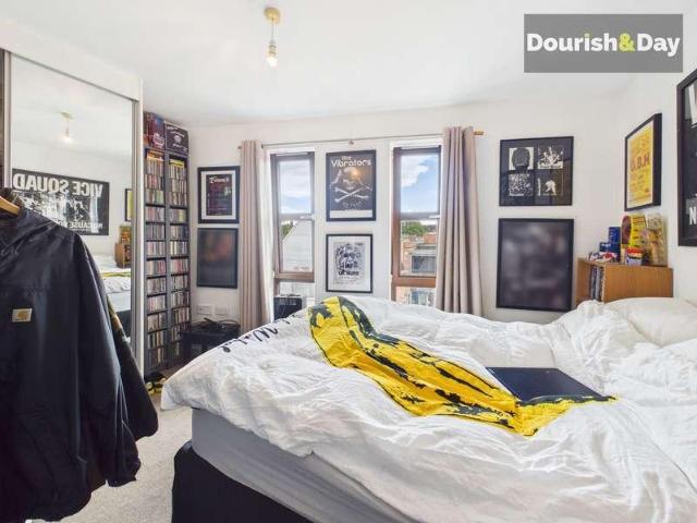 1 bed flat for sale