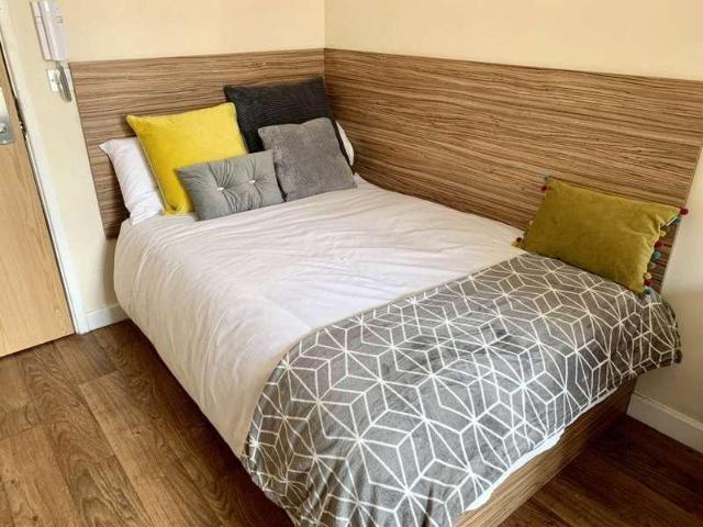 1 bed flat for sale