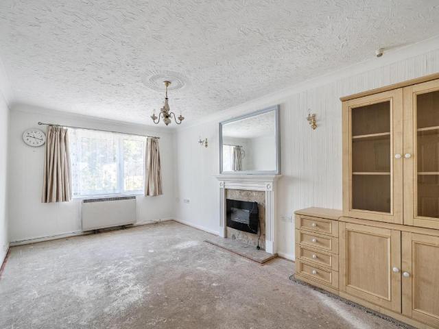 1 bed flat for sale