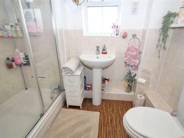 1 bed flat for sale