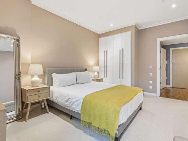1 bed flat for sale