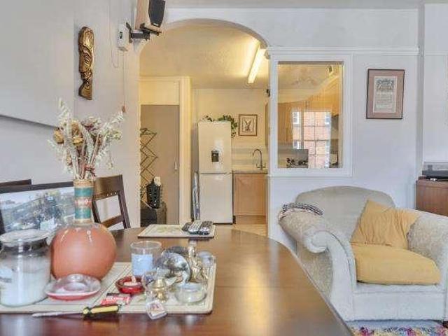 1 bed flat for sale