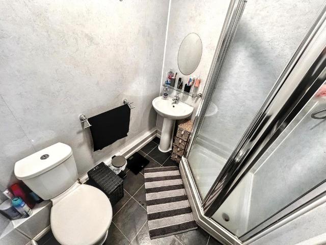 1 bed flat for sale