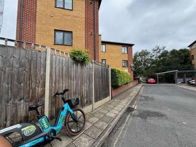 1 bed flat for sale