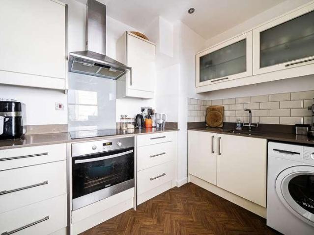 1 bed flat for sale