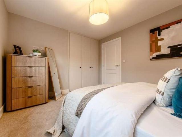 1 bed flat for sale