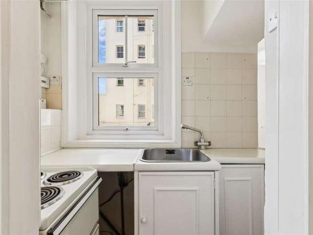 1 bed flat for sale