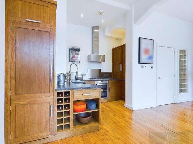 1 bed flat for sale