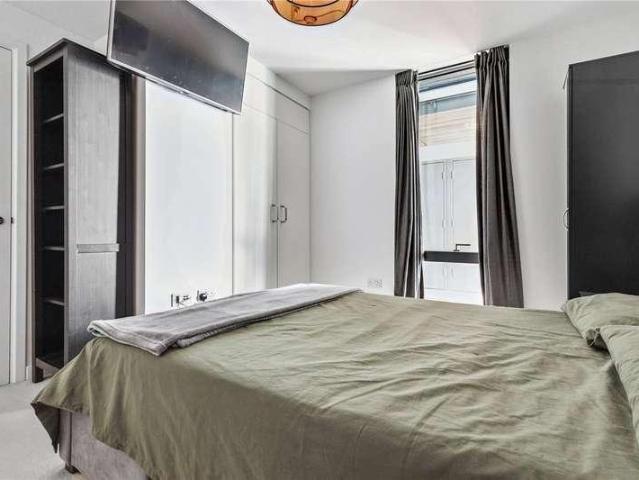 1 bed flat for sale