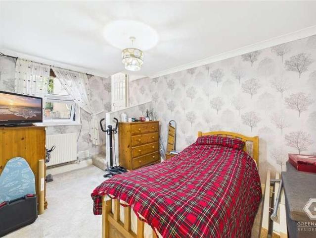 1 bed flat for sale
