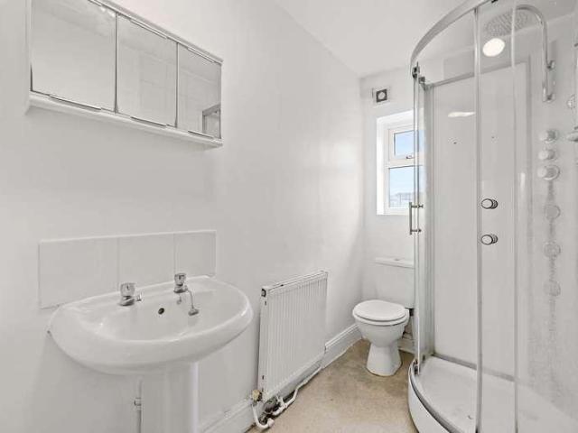 1 bed flat for sale