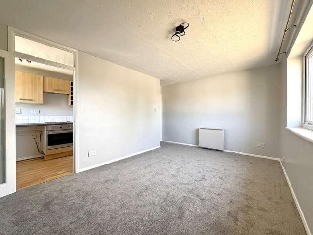 1 bed flat for sale