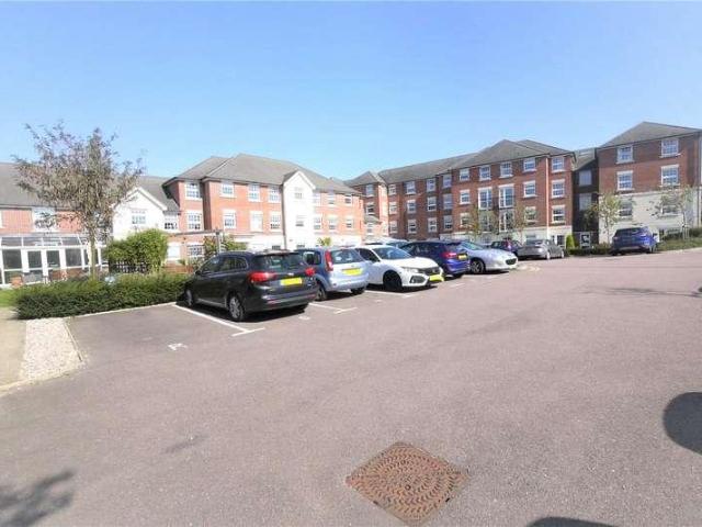1 bed flat for sale