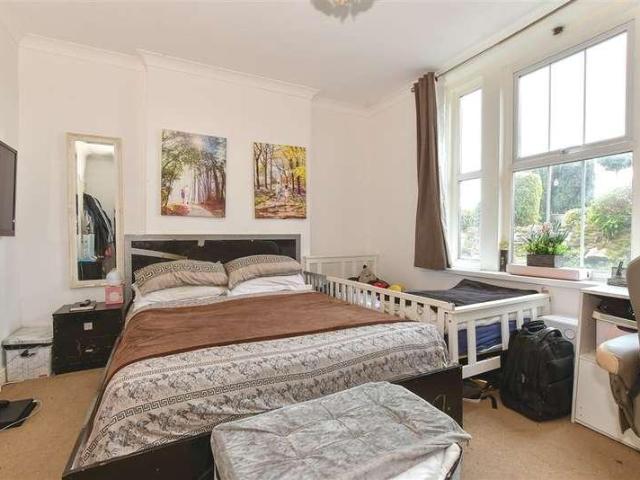 1 bed flat for sale