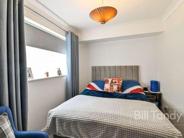 1 bed flat for sale