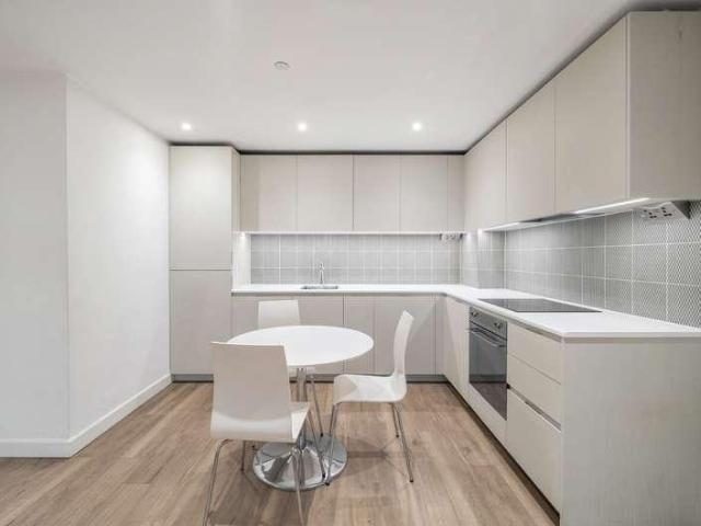 1 bed flat for sale