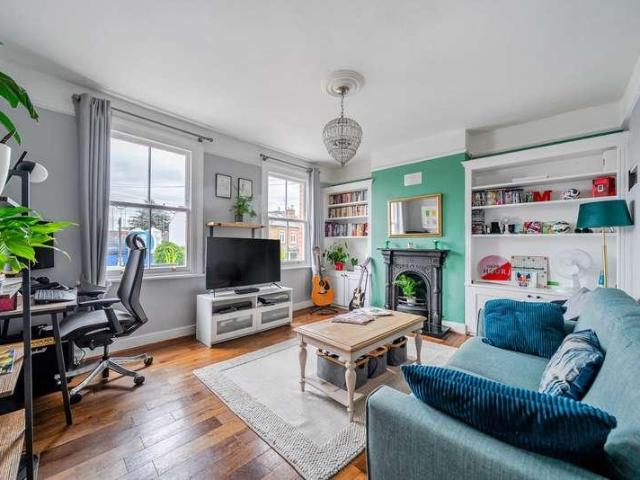 1 bed flat for sale