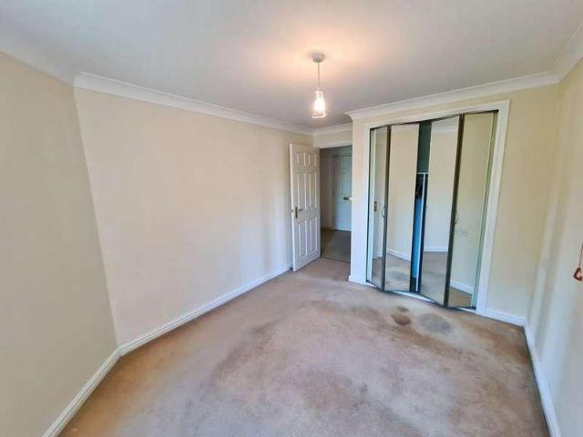 1 bed flat for sale