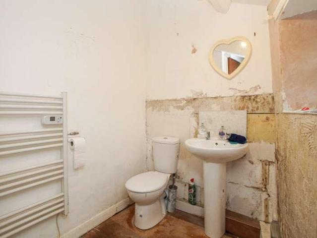 1 bed flat for sale