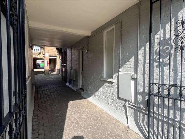 1 bed flat for sale
