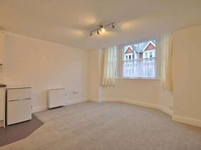 1 bed flat for sale