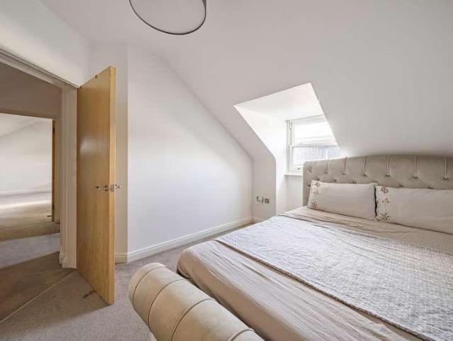 1 bed flat for sale