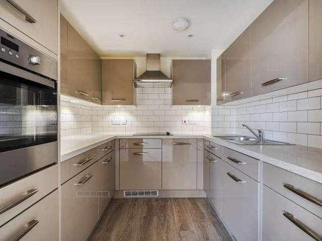 1 bed flat for sale