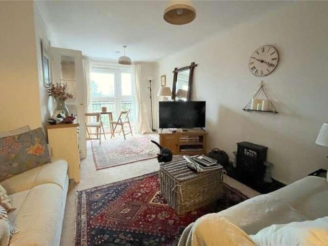 1 bed flat for sale