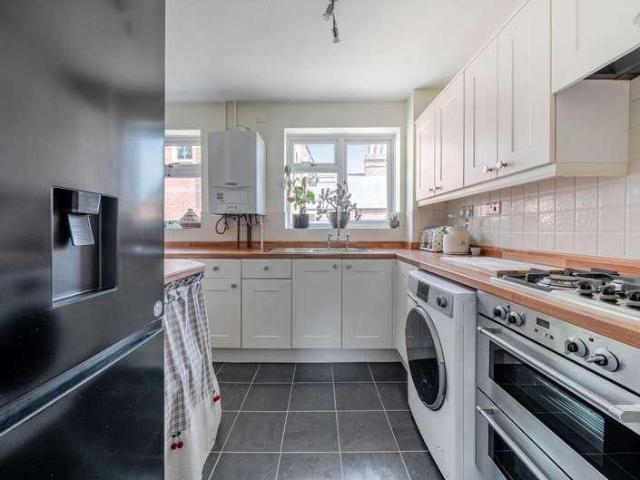1 bed flat for sale