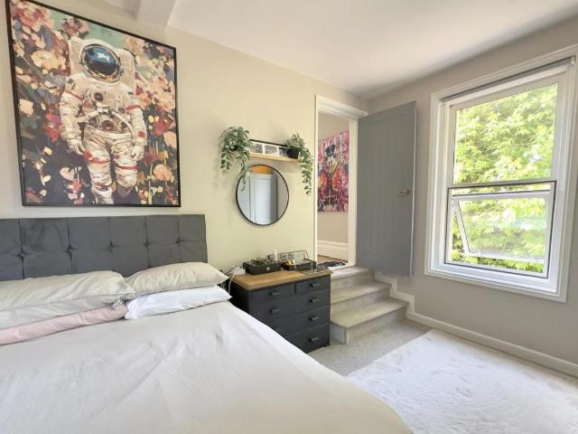 1 bed flat for sale