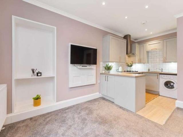 1 bed flat for sale