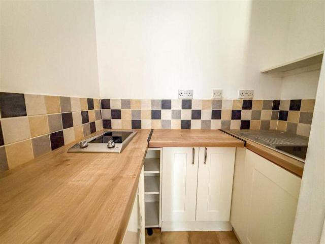 1 bed flat for sale