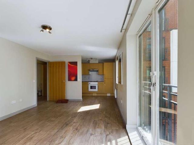 1 bed flat for sale