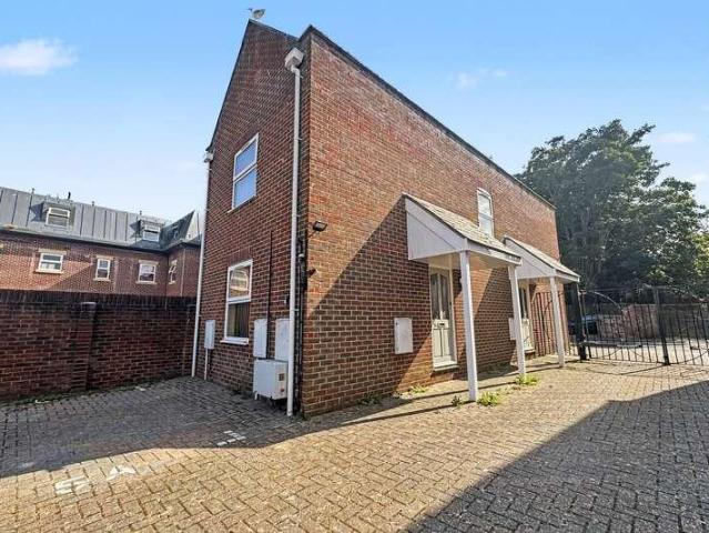 1 bed flat for sale