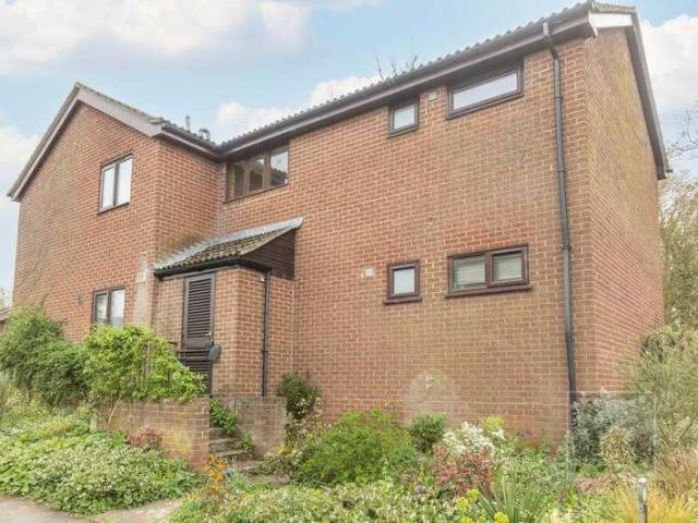 1 bed flat for sale