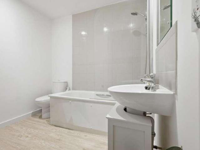 1 bed flat for sale
