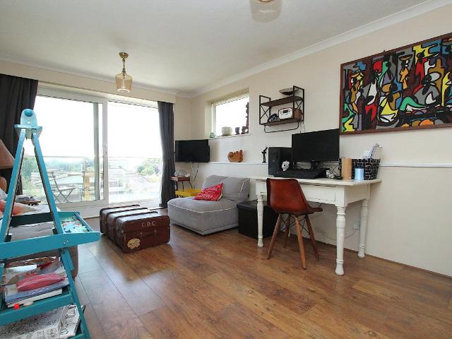 1 bed flat for sale