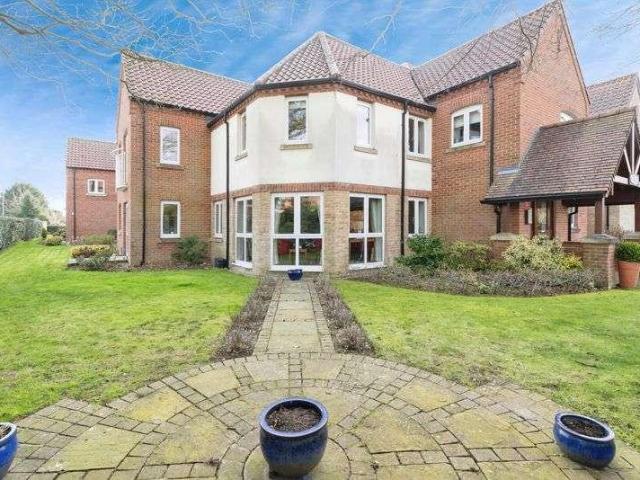 1 bed flat for sale