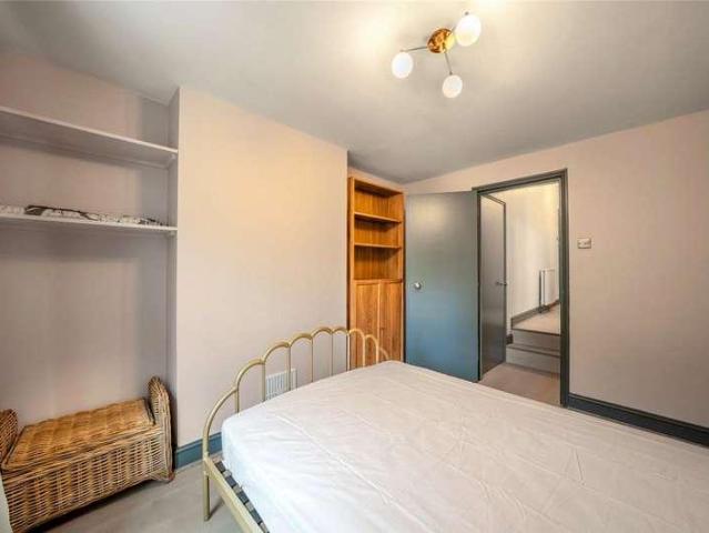 1 bed flat for sale