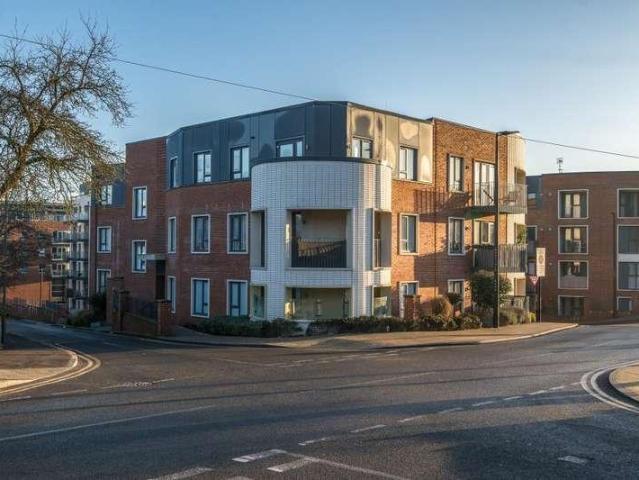 1 bed flat for sale